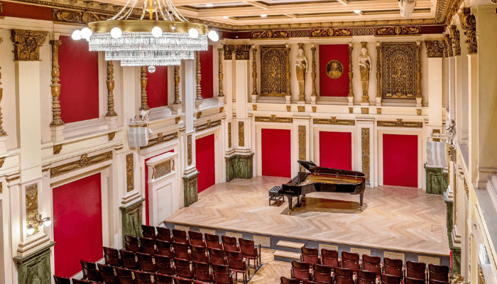 EHRBAR SAAL: C. Bechstein Klavierabend mit Jérémy Moreau - UNI.at